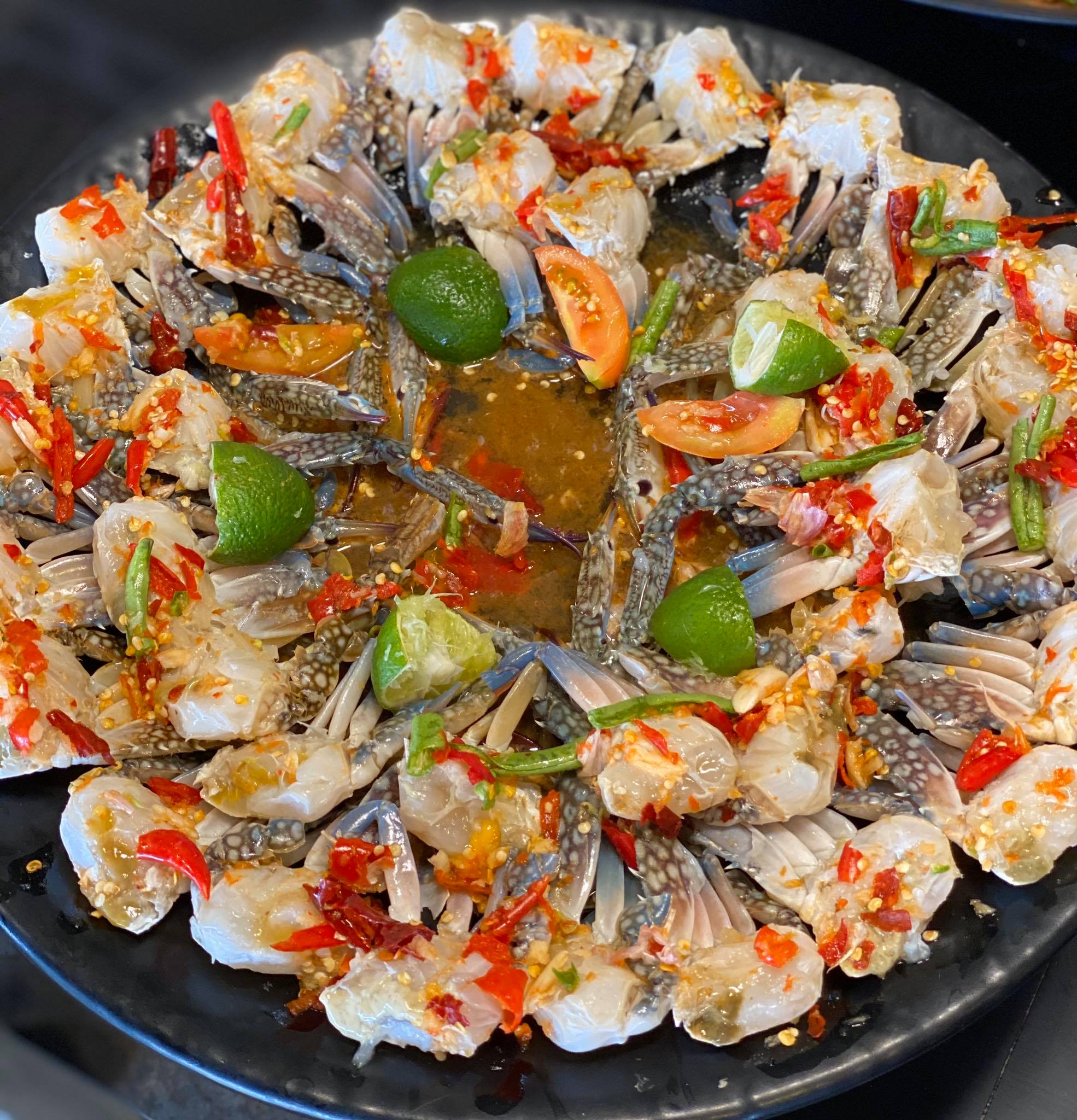 Bangkok's Best Seafood BBQ Buffet! - Munch